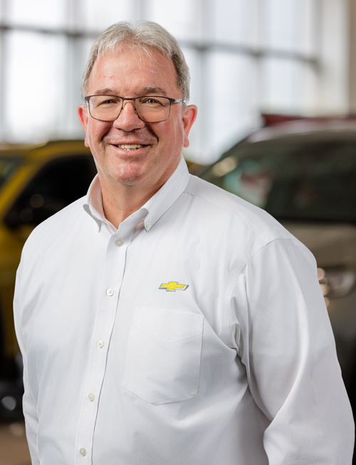 Meet the MacMaster London Staff | London Dealer